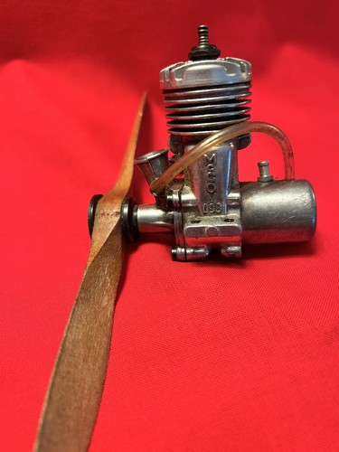 McCOY 098 U/C FREE FLIGHT MODEL AIRPLANE ENGINE | eBay