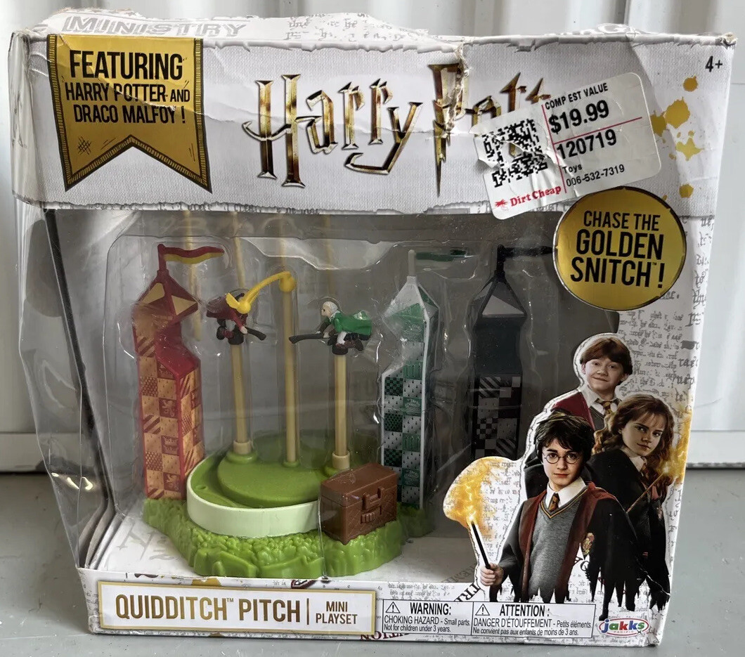 Harry Potter QUIDDITCH PITCH ARENA Harry & Draco Malfoy Chase The ...