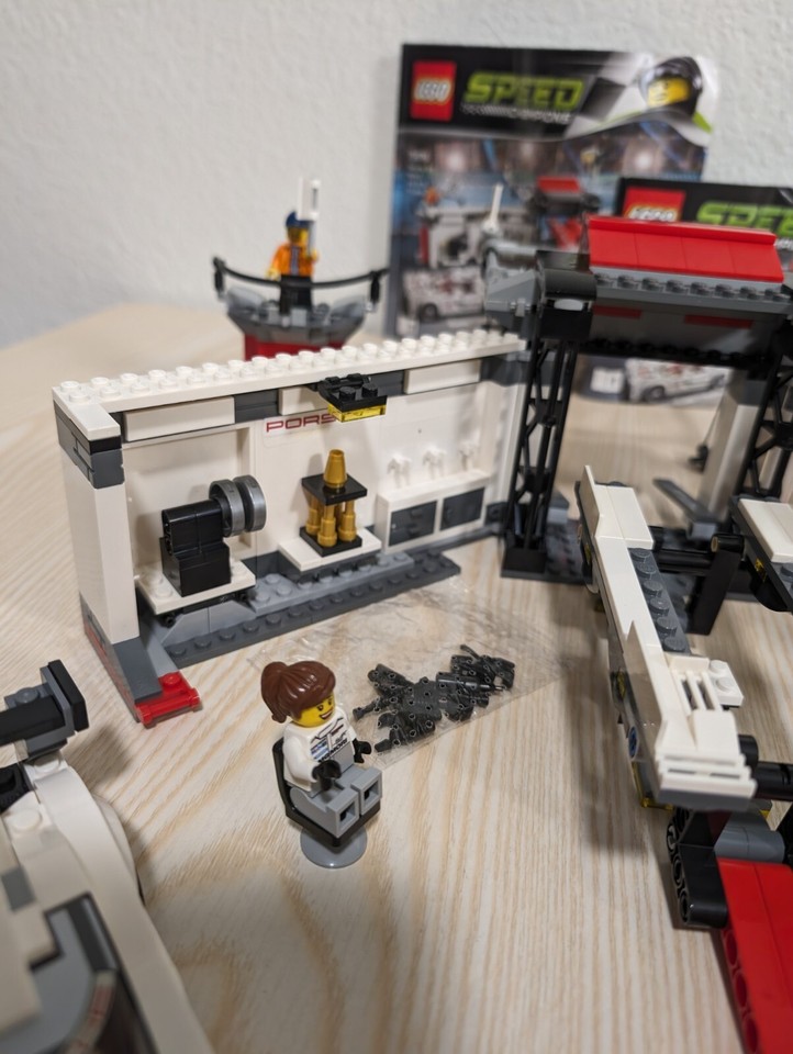 Lego 75876 - Speed Champions Porsche 919 Hybrid and 917K Pit Lane 99% ...