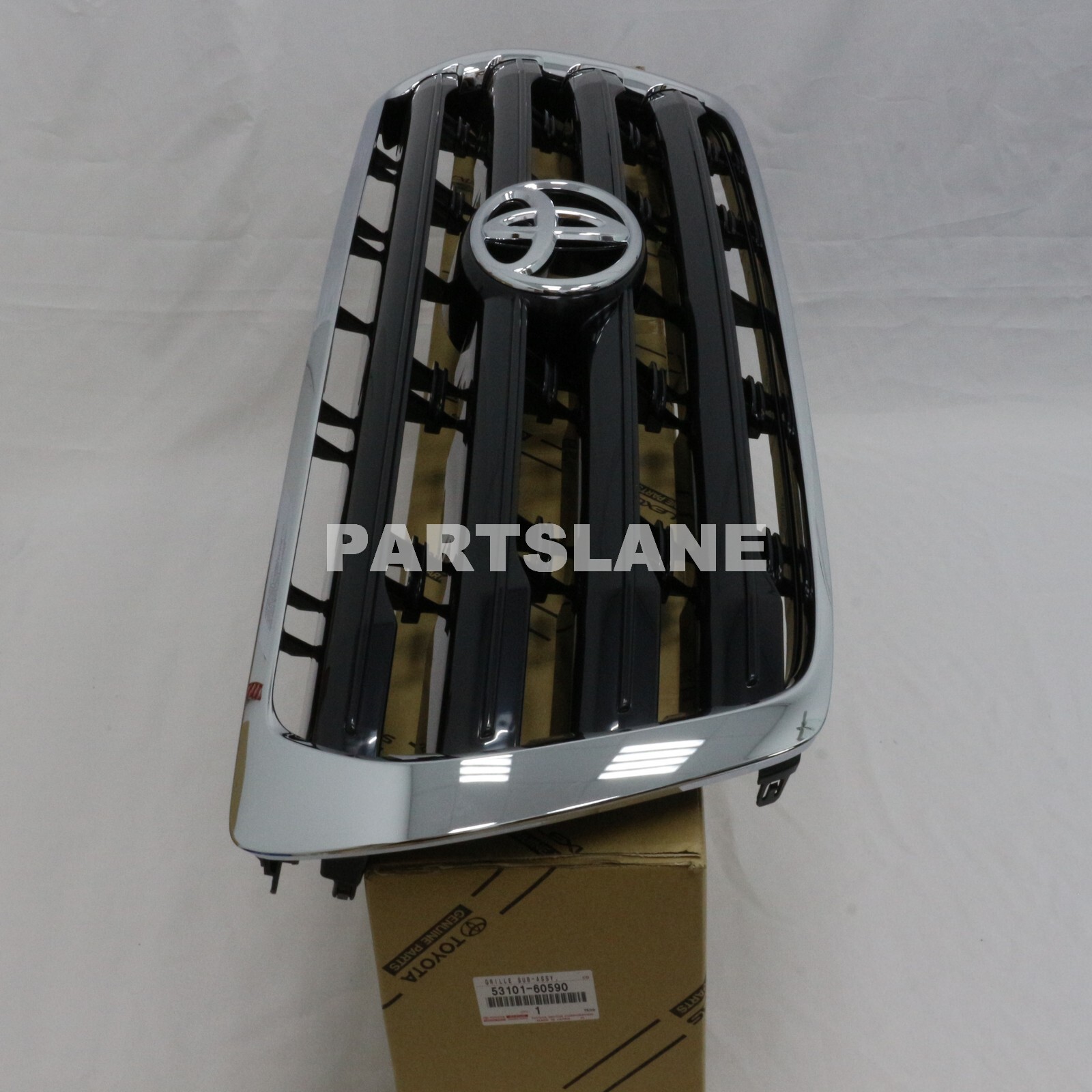 Toyota Land Cruiser GRJ200 OEM Genuine Radiator Grille 53101-60590 | eBay