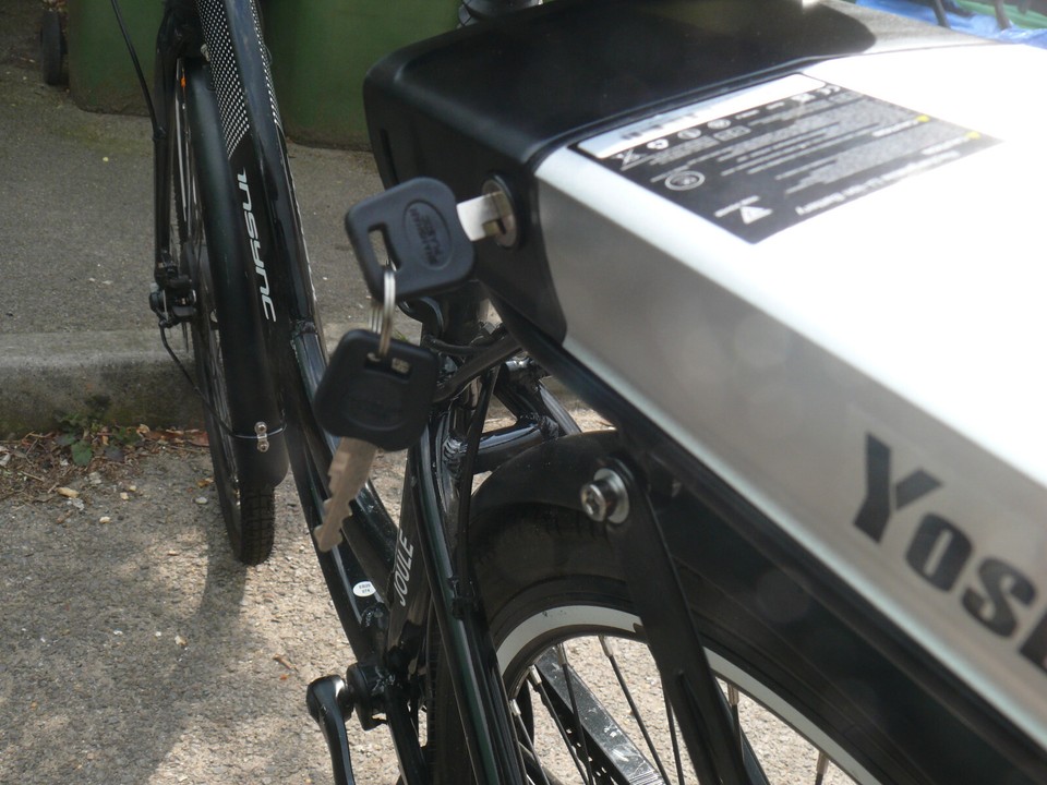 36v STEP-THRU INSYNC 17" 700c E-BIKE | eBay UK