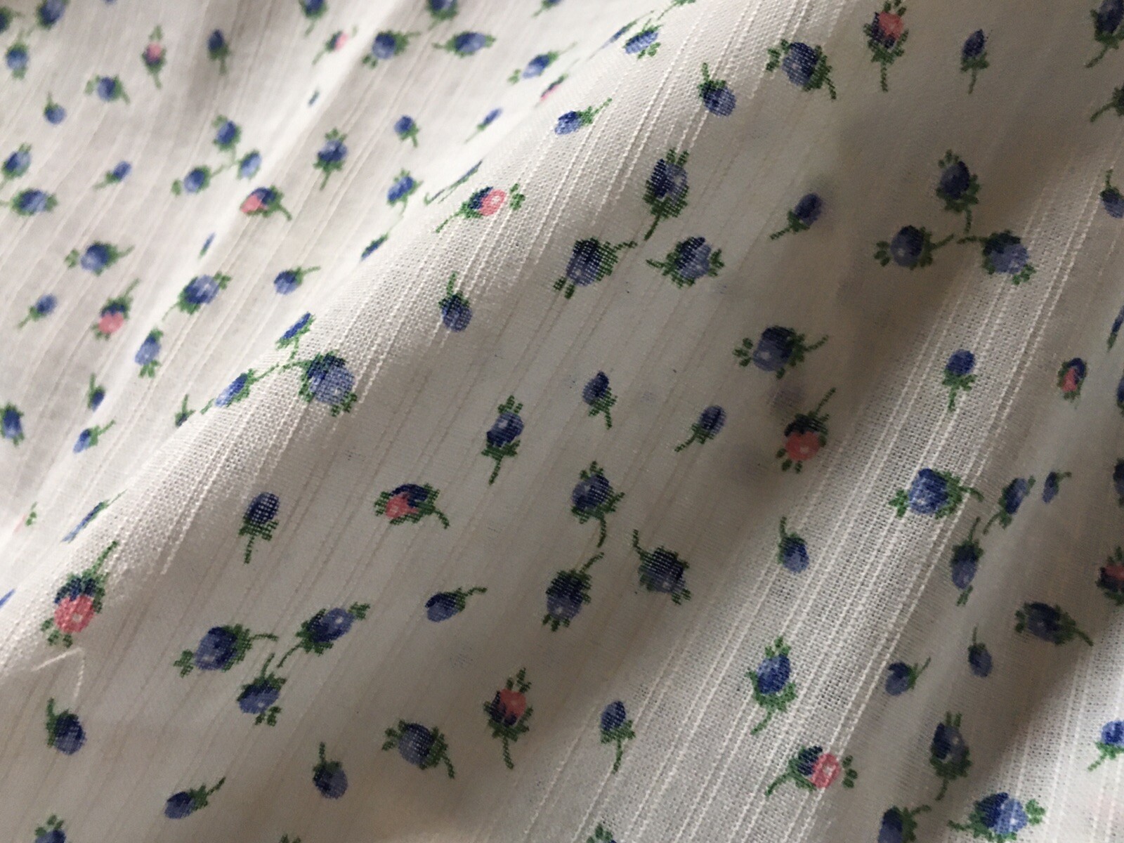 Antique Small Scale Tiny Rosebud Roses Dimity Cotton Fabric ~ Pink Blue ...