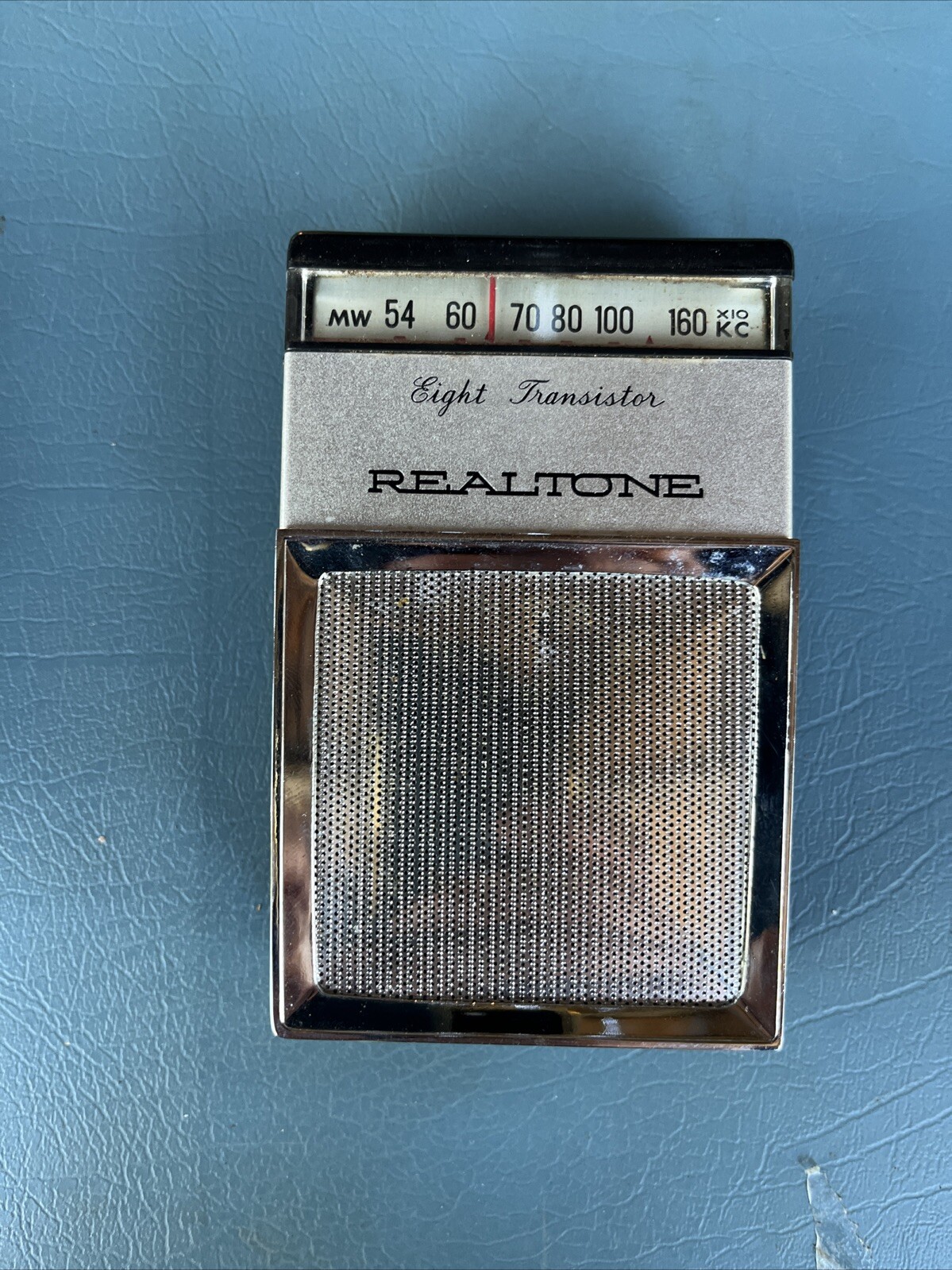 Vintage 1960’s REALTONE 8 Transistor Radio TR-1820. Works. | eBay