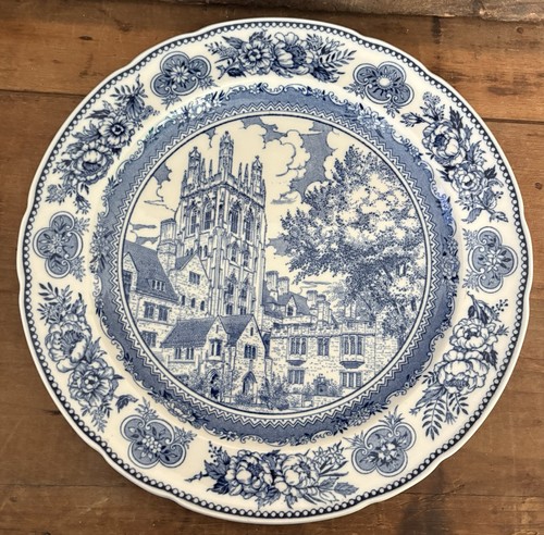 Wedgwood 1931 Yale 10 5/8” Plate “Wrexham Tower, Memorial Quadrangle ...