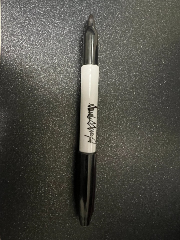 Official White House - President Donald Trump Signature - Sharpie ...