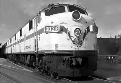 Seaboard Air Line Railroad photo E7A 3038 EMD Diesel Locomotive Train 8 ...