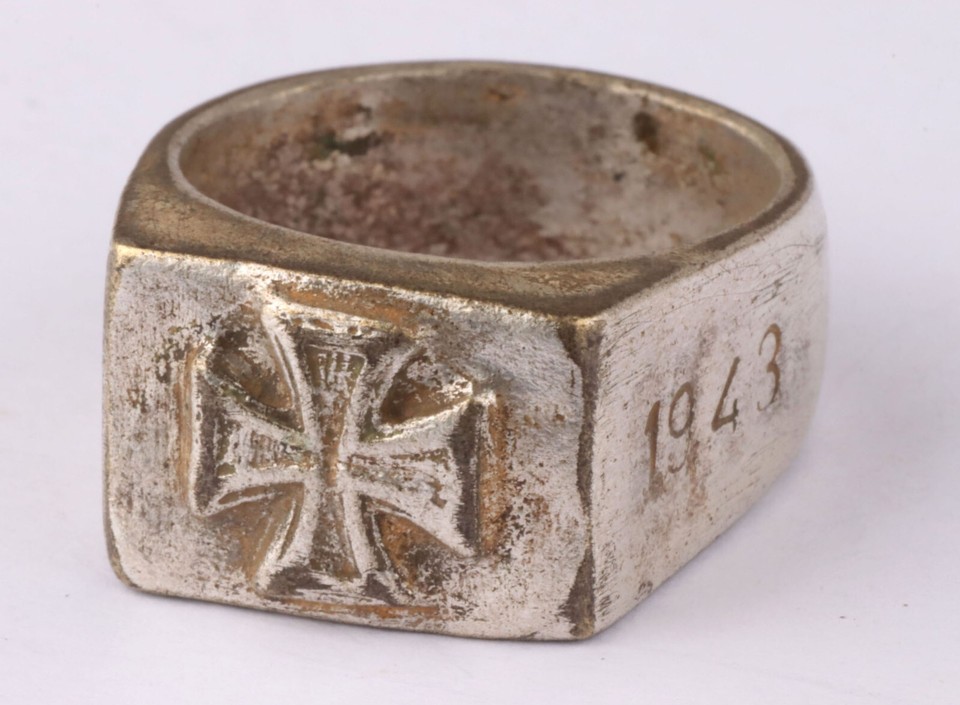 Ring 1941 Iron Cross 1943 German WW2 Germany WWII Signet Knights ...
