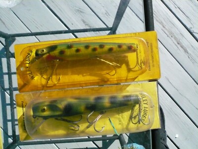 2 WILEY MUSKIE KING JR. VINTAGE PA.LURES 6 1/2",GREEN FROG & BLUE ...