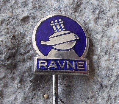 Antique Metal Ravne Steel Foundry Forging Company Advertising Forge Pin ...
