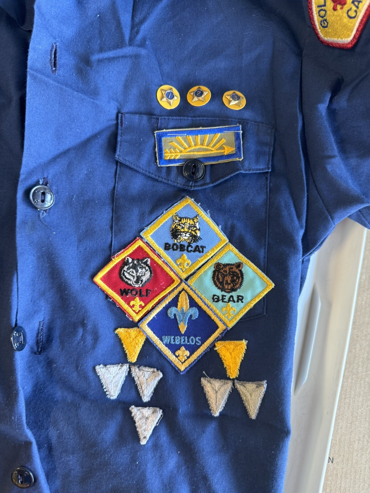 VINTAGE 1980s Boy Scouts OF AMERICA Cub Scout UNIFORM Patches Pins ...