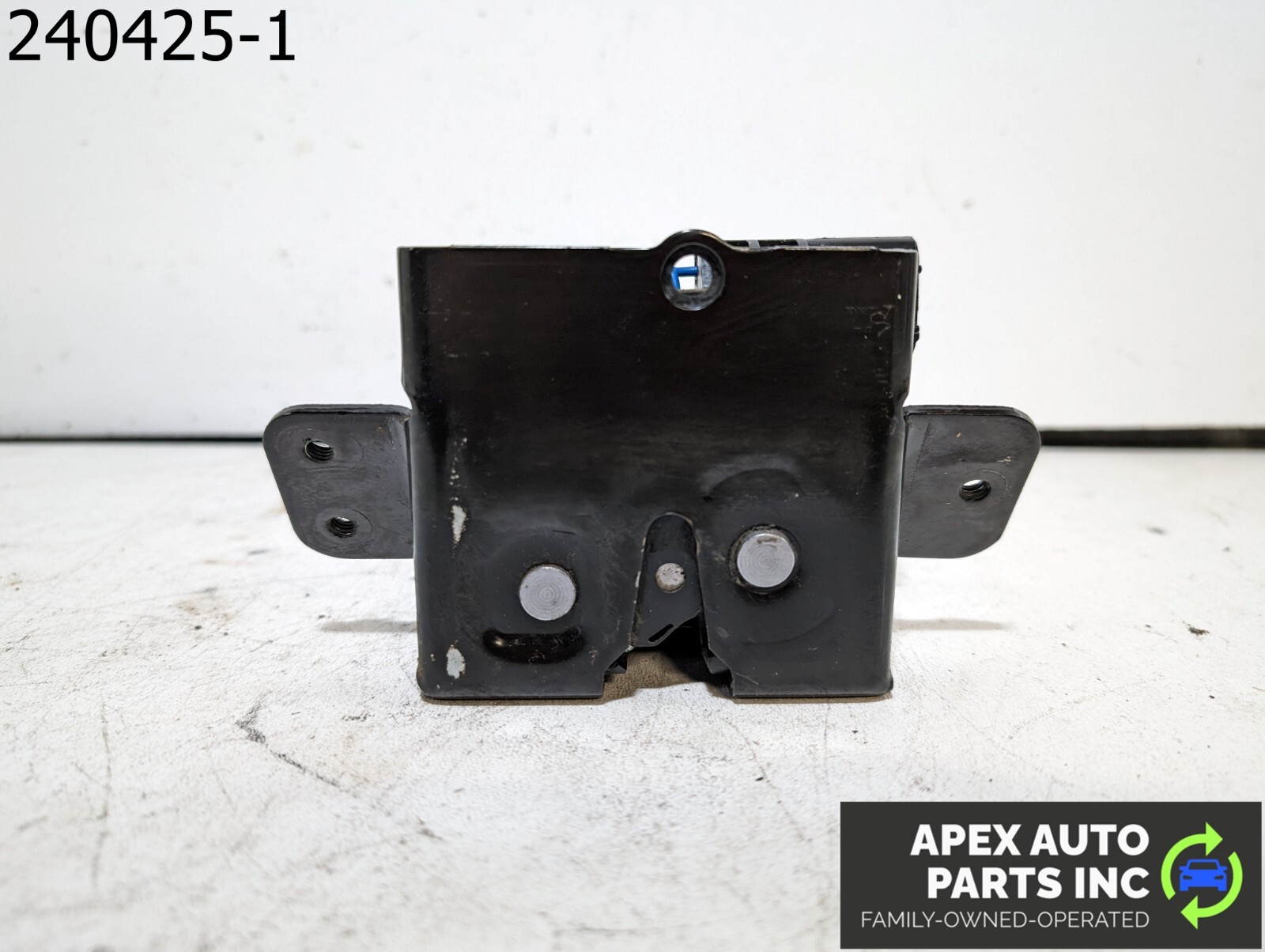 OEM 2010 Chevrolet Equinox 2.4L Liftgate Lock 4-Pin Actuator Equinox ...