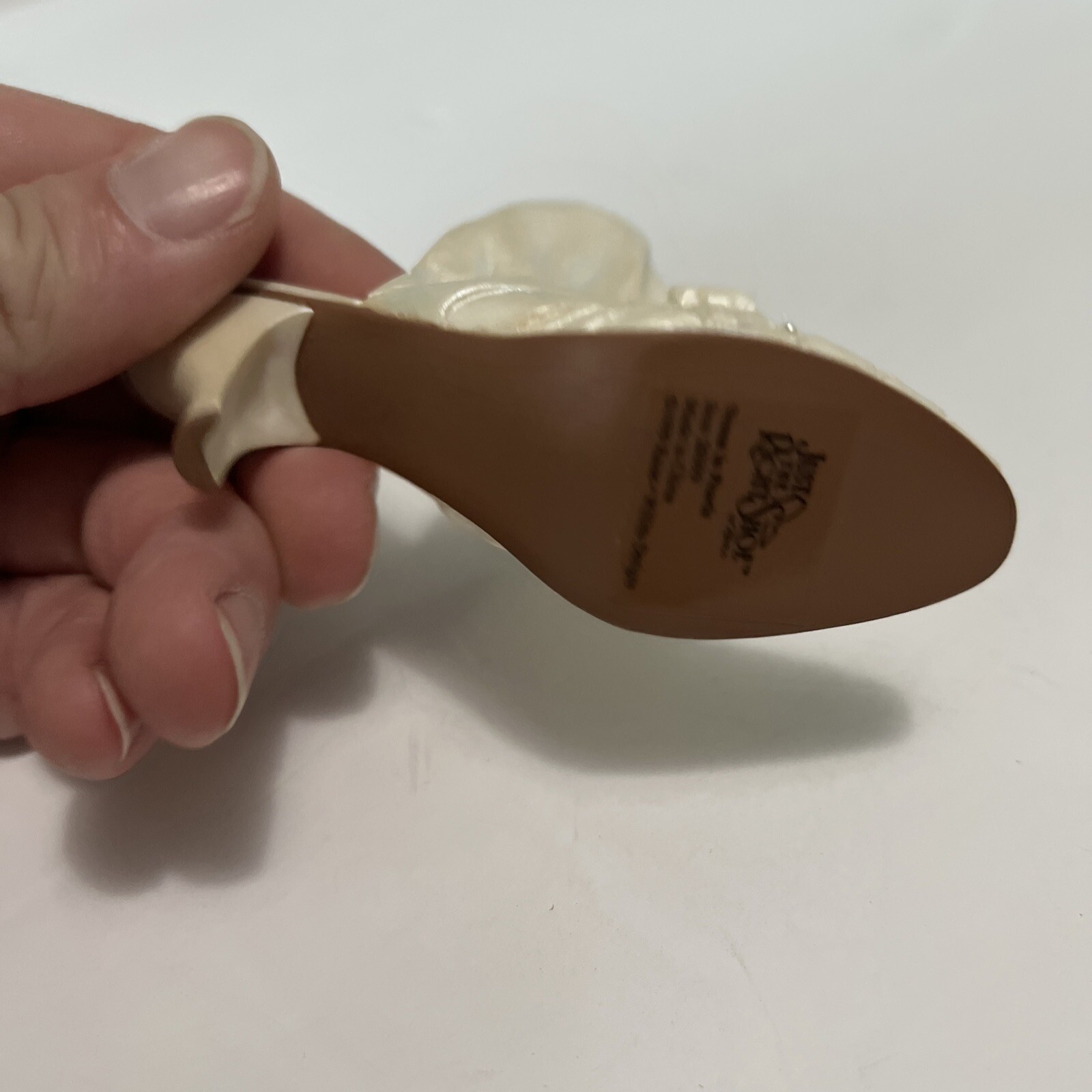 Just The Right Shoe by Raine Shoe Miniature - Venus in Pearls 25099 ...