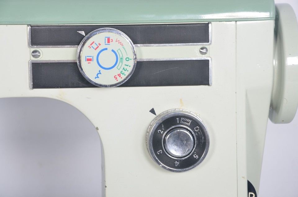 Vintage Belvedere Adler Model 210B Sewing Machine Tested Mechanically ...