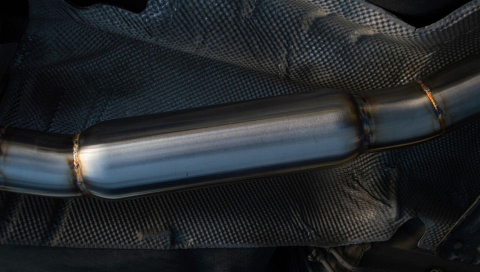 T304 Universal Round Resonator in 3.5" 89mm Straight Through Perforated ...