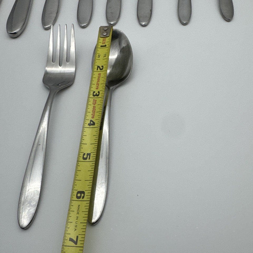 Oneida MOONCREST Stainless Lot of 13 Glossy Flatware Spoon Fork Knife ...