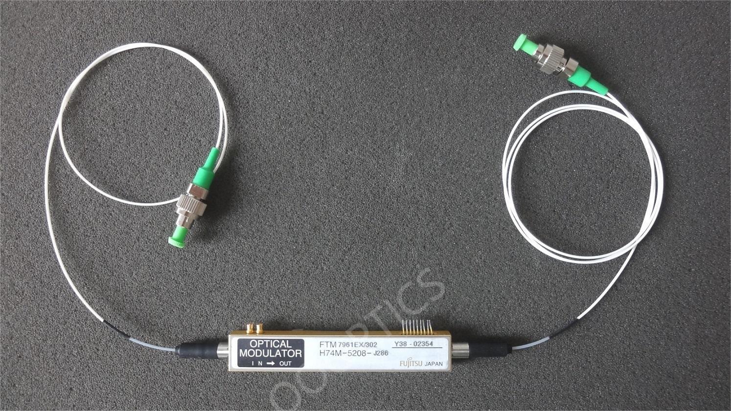 Fujitsu FTM7961EX 1530-1610nm 40Gbps LiNbO3 Single Drive External ...