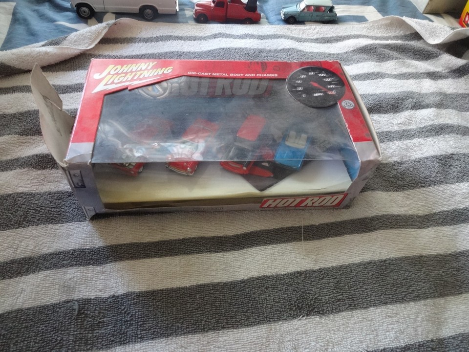 Johnny Lightning 1/64 Hot Rod Gift set new w/box 4 cars | eBay