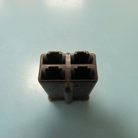 DELPHI 02977048 Qty of 100 per Lot Automotive Connectors CON 56 630 4W ...