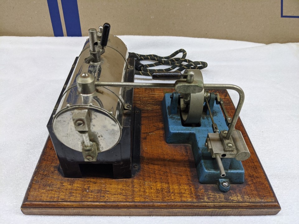 1930's Jensen model #25 steam engine. Riveted boiler. Robbins egg blue ...