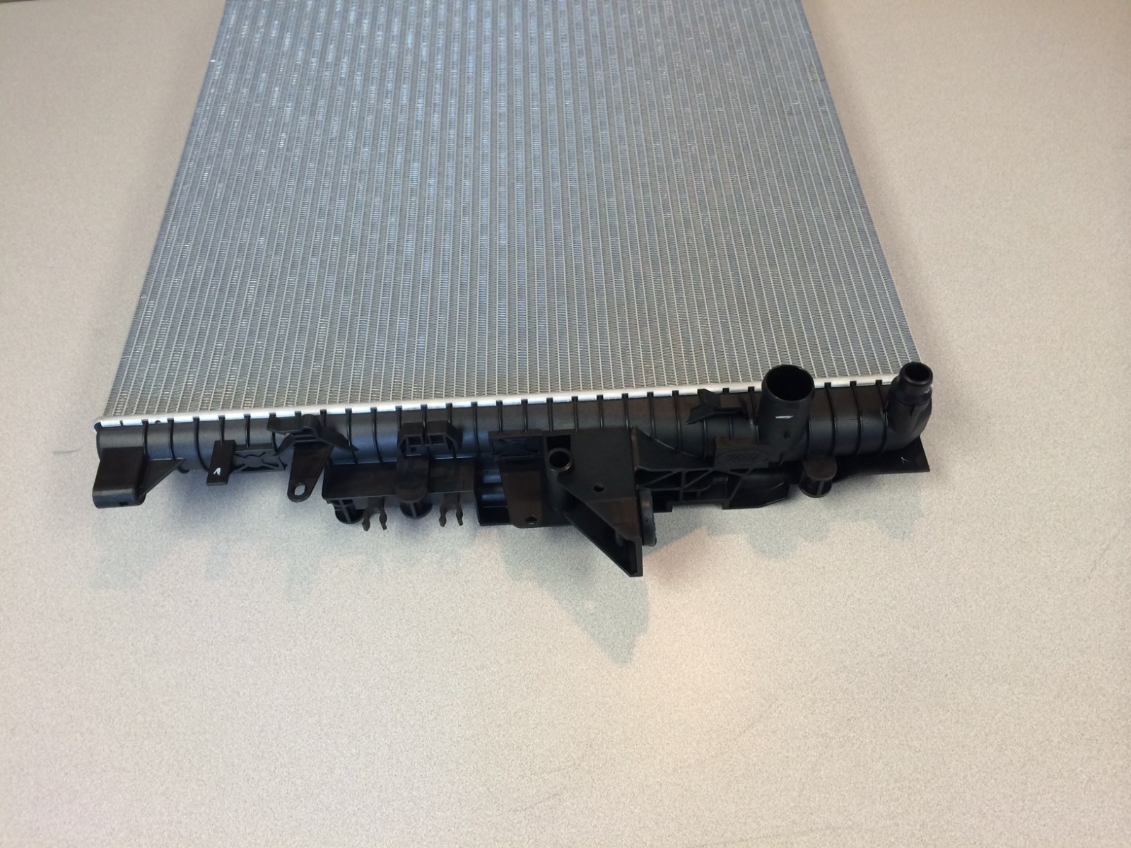 Land Rover Range Rover Sport 10-13 Water Coolant Radiator V8 5.0L LR4 ...