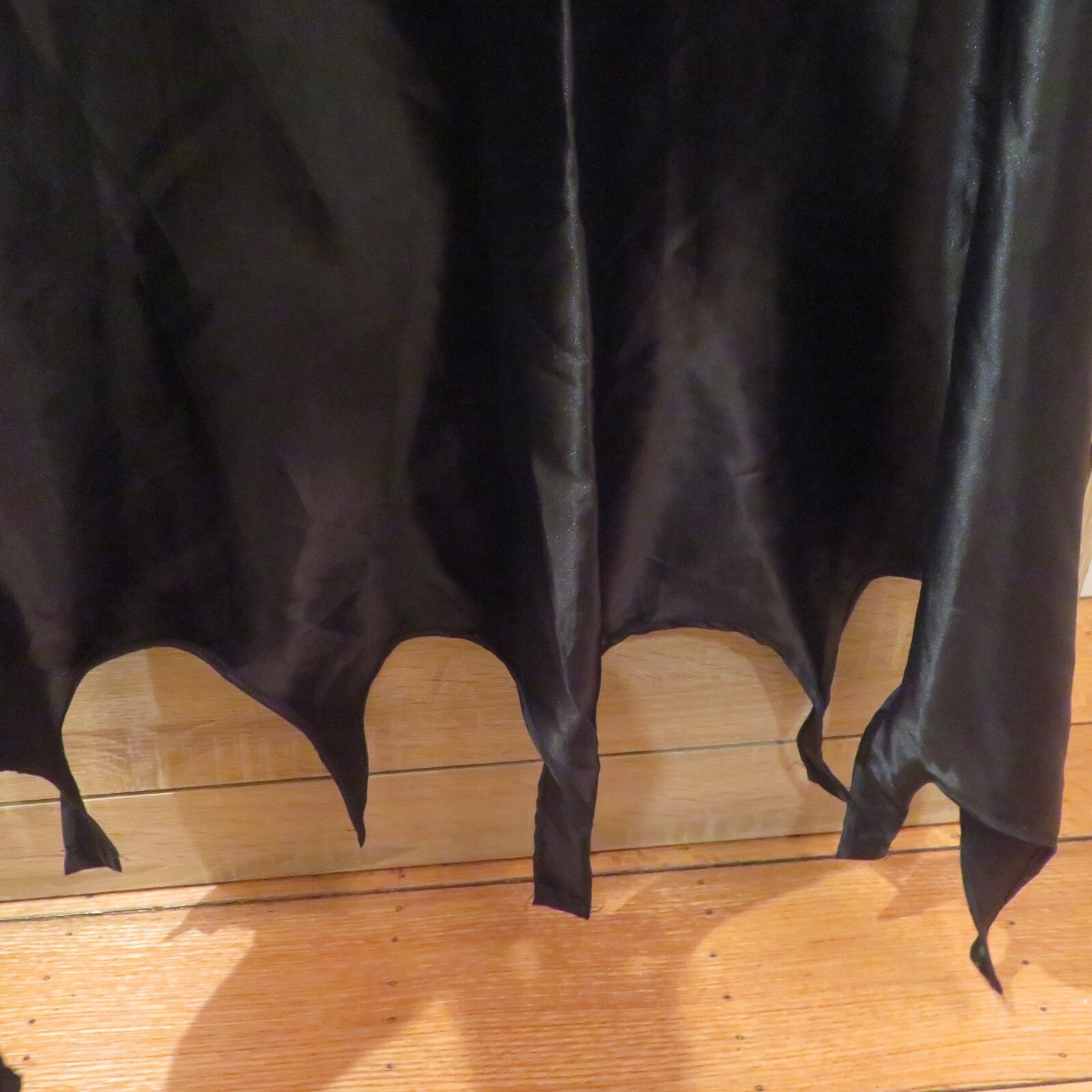 Six Flags BATMAN Cape Costume Cosplay Unisex DC SUPER… - Gem