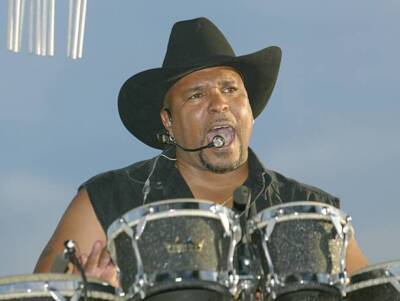 Kenny Loggins percussionist Rock Deadrick performs at Lite 1005 FM ...