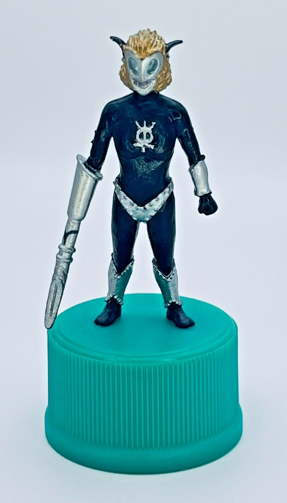 Alien Magma Ultraman series mitsuya Bottle Cap Mascot Figure Novelty ...
