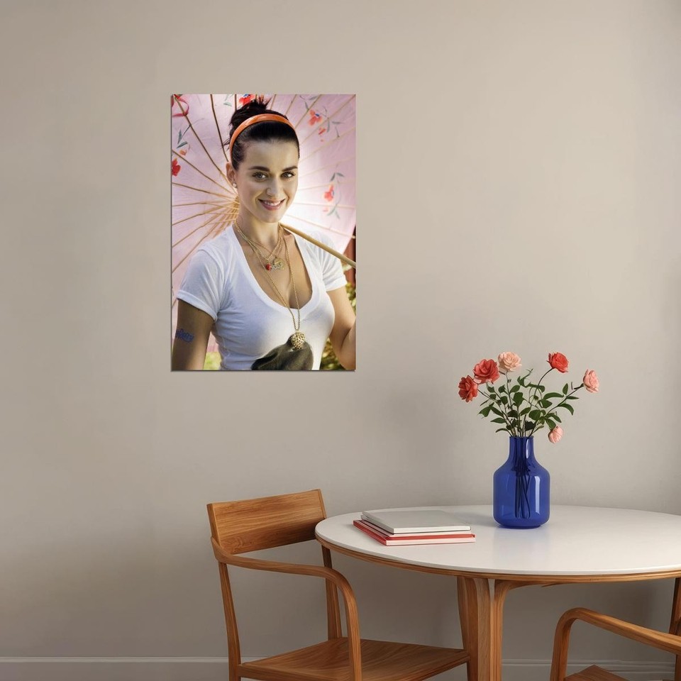 364564 Katy Perry Pop Singer I Kissed a Girl Umbrella Art Print Poster ...