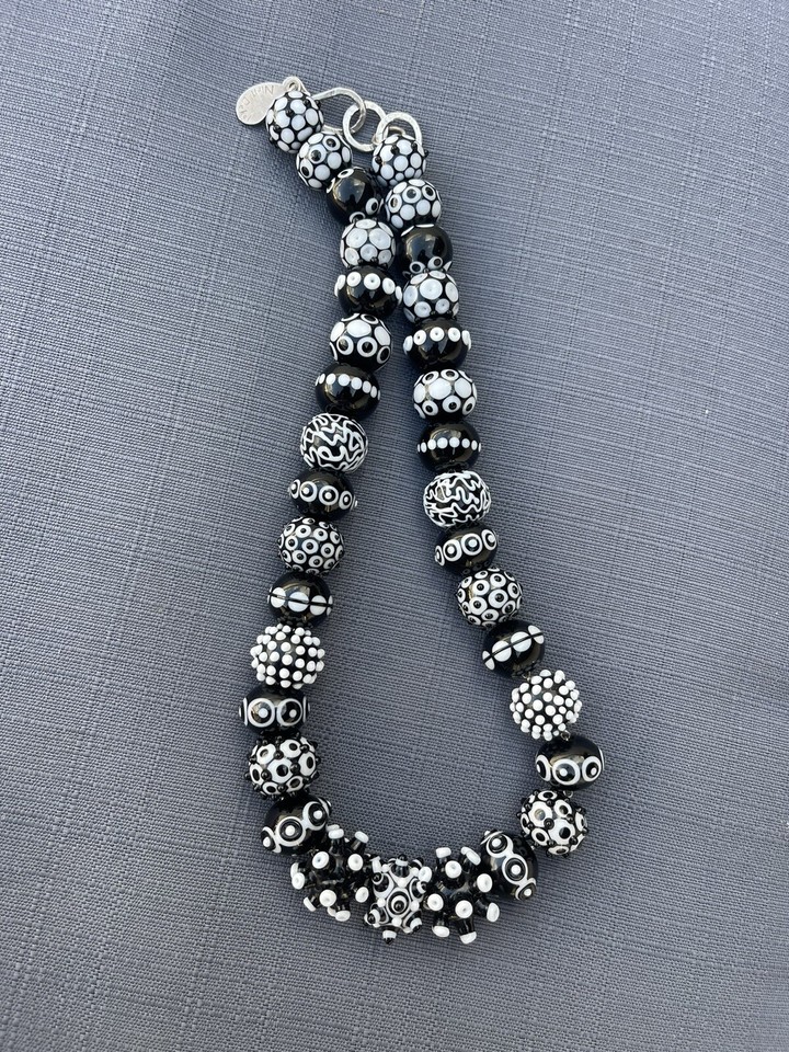 Stunning Handcrafted Black & White Dot Glass SPUTNIK Beaded NIRIT DEKEL ...