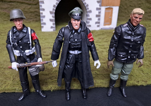 Ultimate Soldier 1:18 WWII German SS Parade Dress Officer & Wehrmacht ...