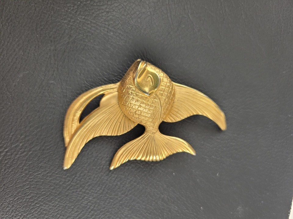 Vintage Giovanni Gold Tone Angel Fish Angelfish Brooch READ | eBay
