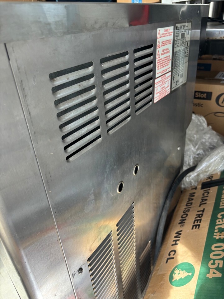 Taylor 723-27 single phase air cooled soft serve ice cream machine used ...