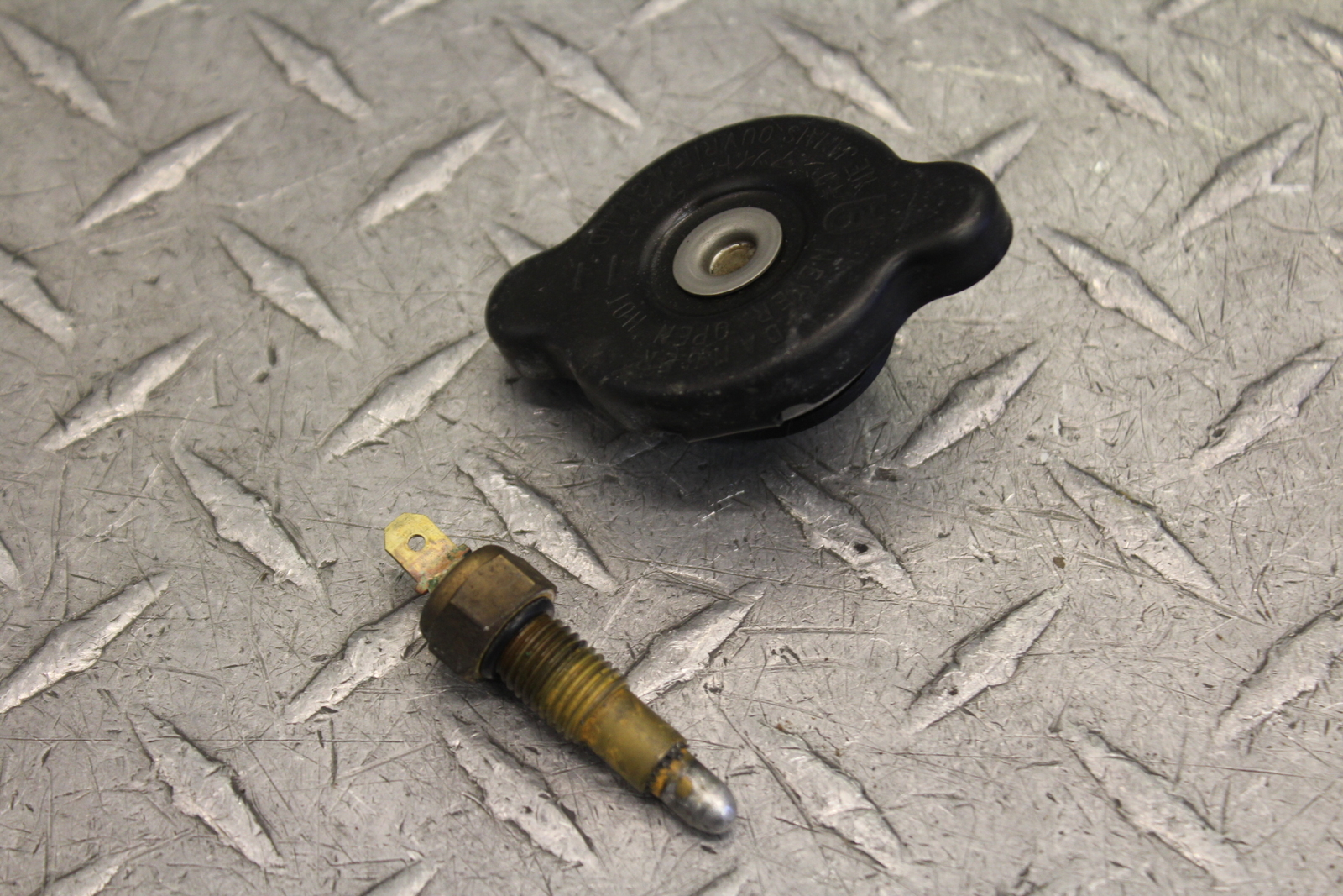 2007 KAWASAKI KLR650 RADIATOR CAP W/ TEMPERATURE SENSOR | eBay