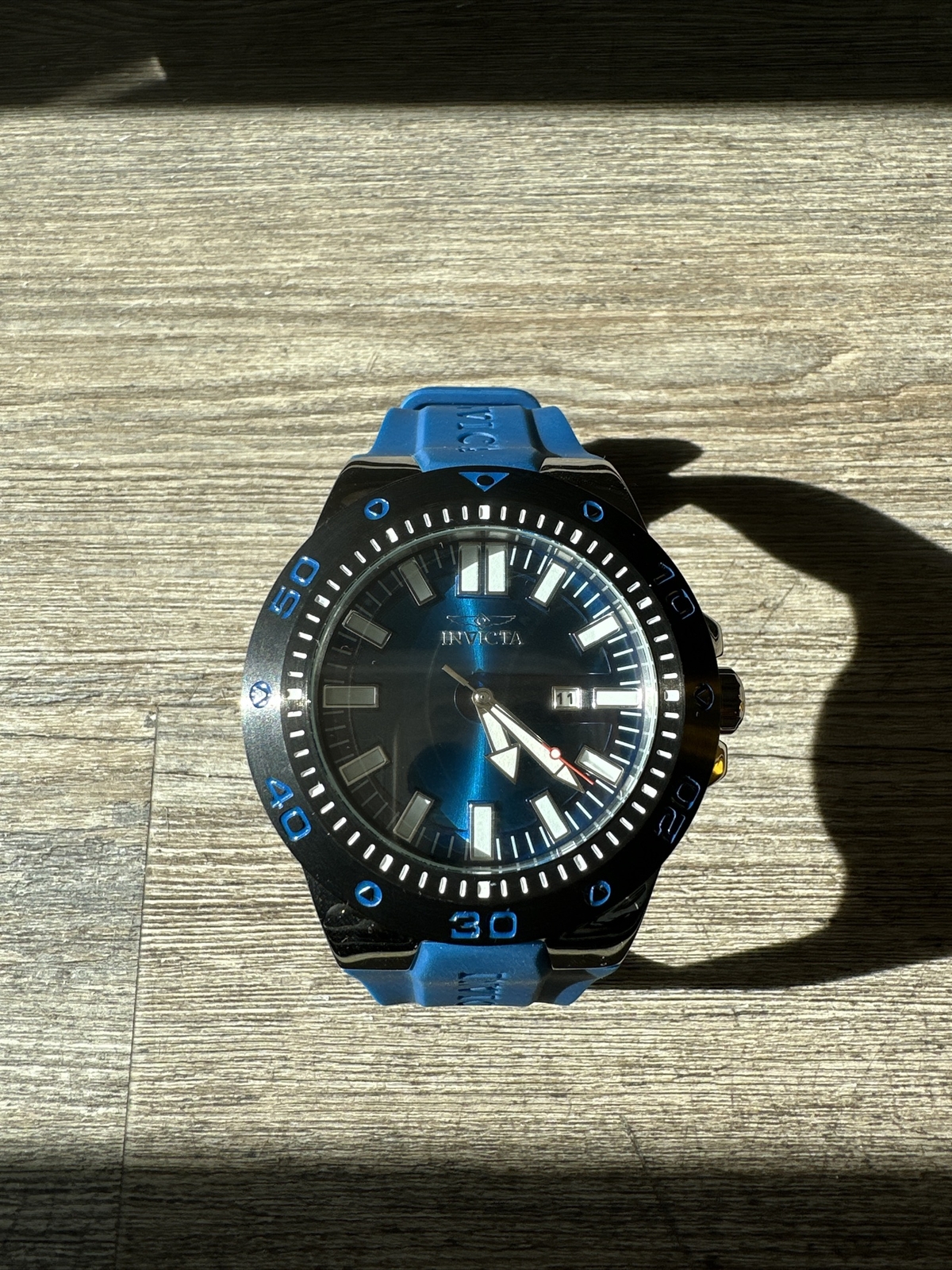 Invicta Men's 52mm Pro Diver Quartz Blue Band + Case | eBay