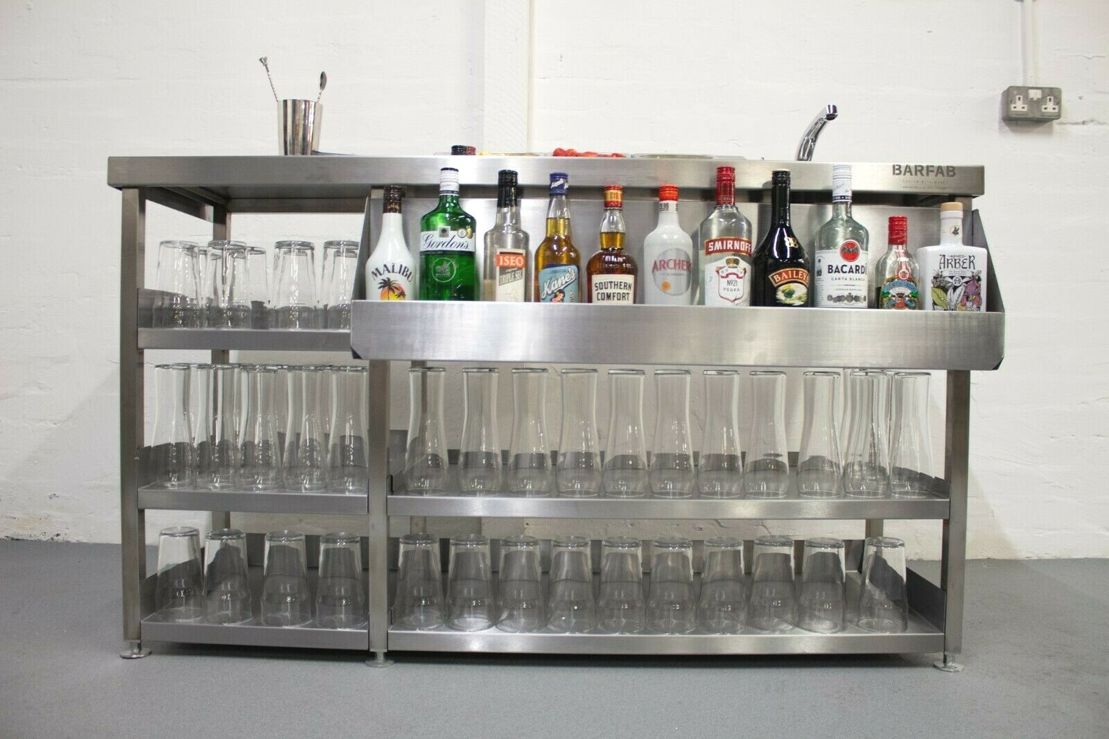 Modular Cocktail Station, Insulated Ice Well & Bar Sink With Shelving ...