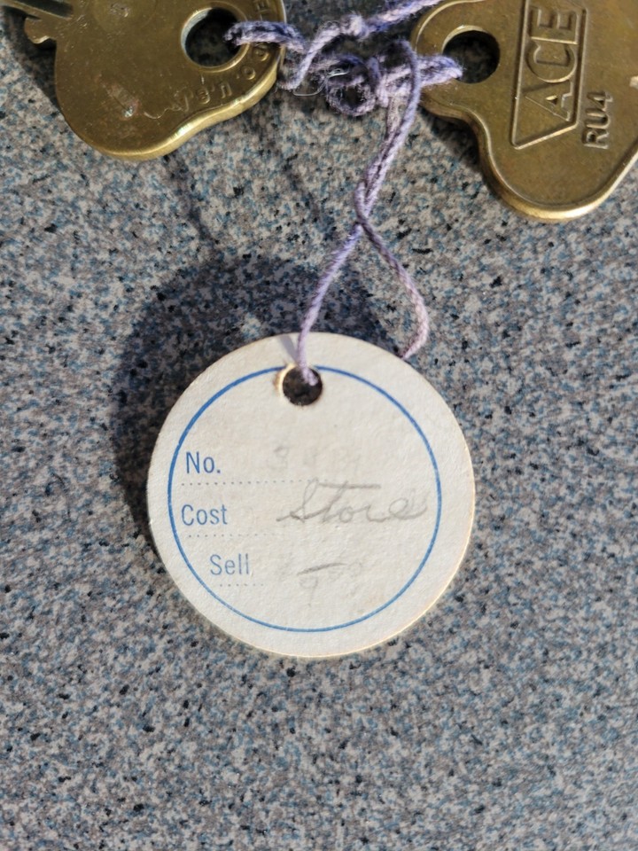 Old Vintage Wright & Wilhelmy Co. Hardware key tag JECO Cleveland ACE ...