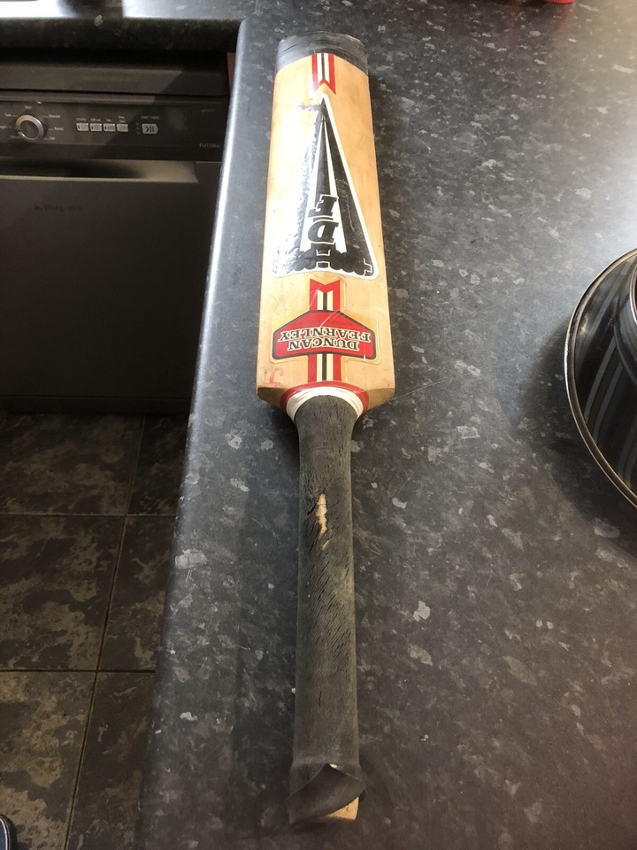 Vintage DF Duncan Fearnley Cricket Bat | eBay UK