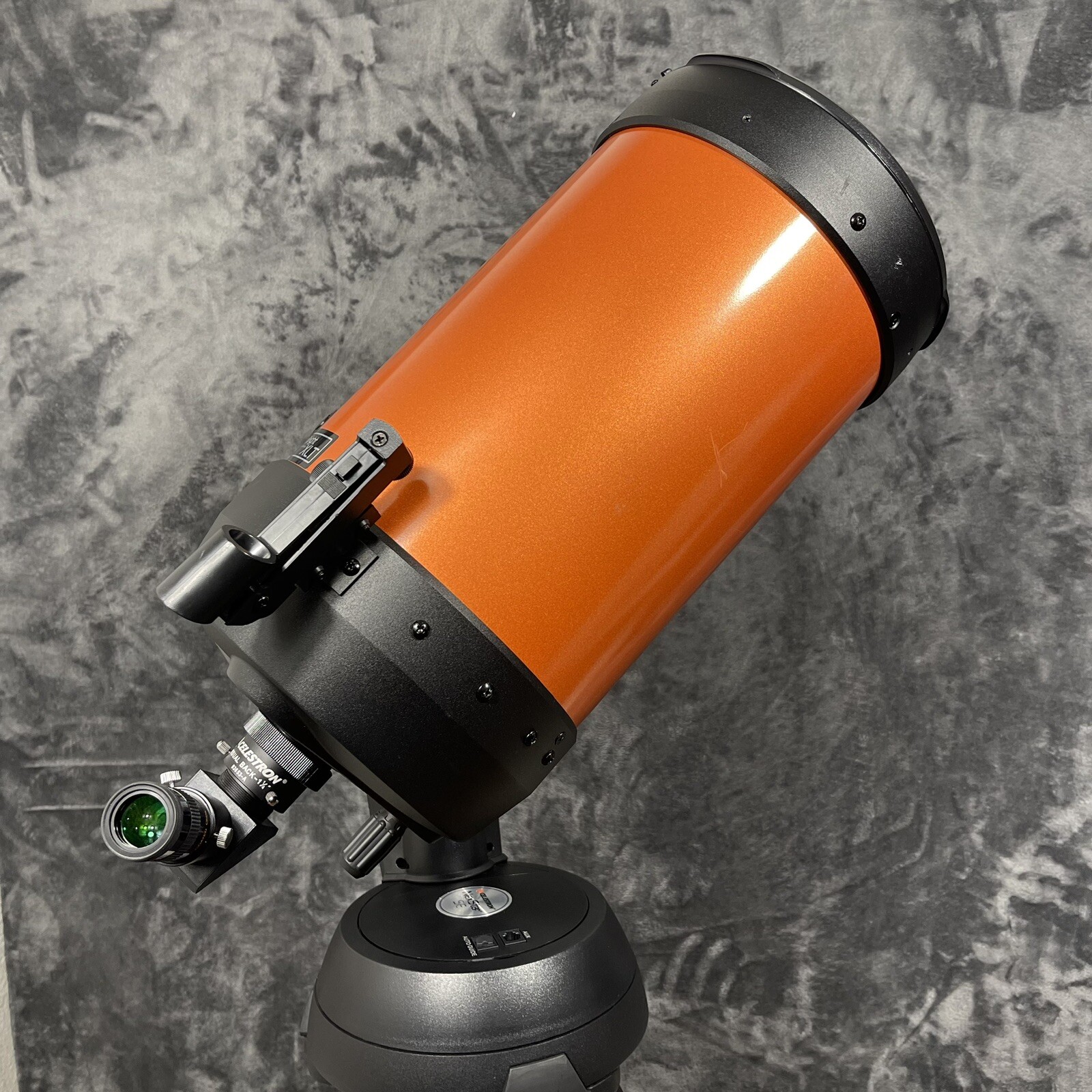 Celestron NexStar 8 SE Computerized Telescope Feather Touch Focus ...