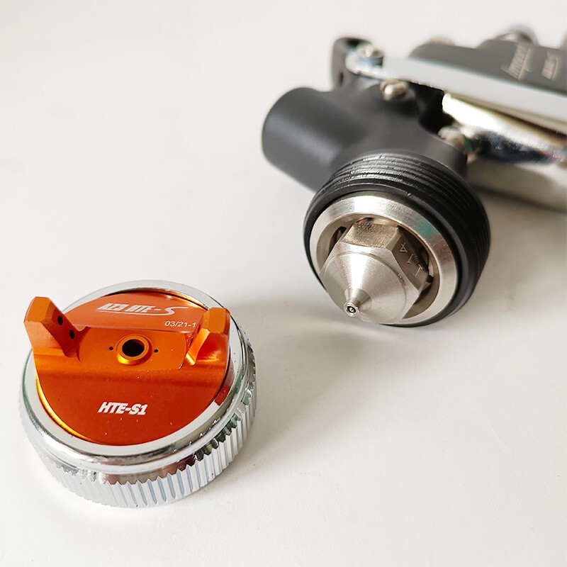 ANEST IWATA Car Spray Gun 1.4mm Nozzle Upper Pot Paint Spraying High ...