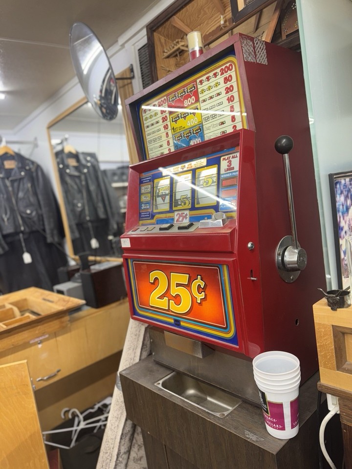 BALLY SLOT MACHINE -MODEL E1091-25C -3 COIN-3 LINE COIN NOT TOKEN | eBay