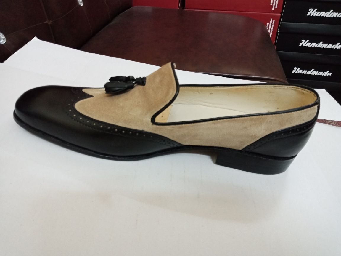 Handmade Men Two tone Tassels moccasins shoes, Men beige and back ...