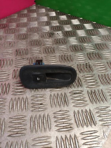 Interrupteur de leve vitre avant droit RENAULT KANGOO 2 PHASE 1 ...