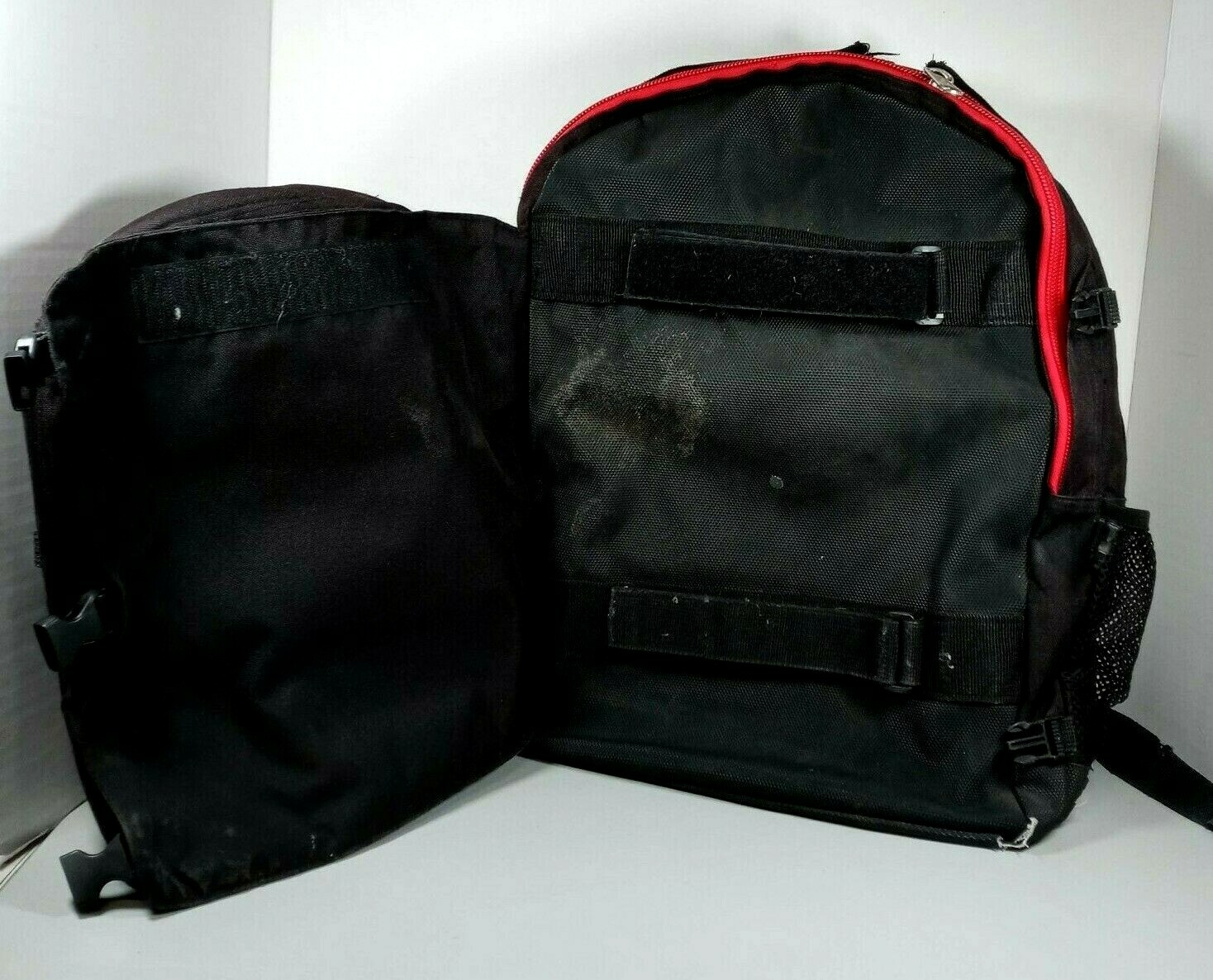 Vintage Pig Skateboard Wheels Backpack Pockets Straps… - Gem