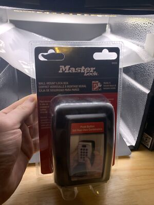 Master Lock 5423D Wall Mount Lock Box Holds House Keys, Fobs & Access ...