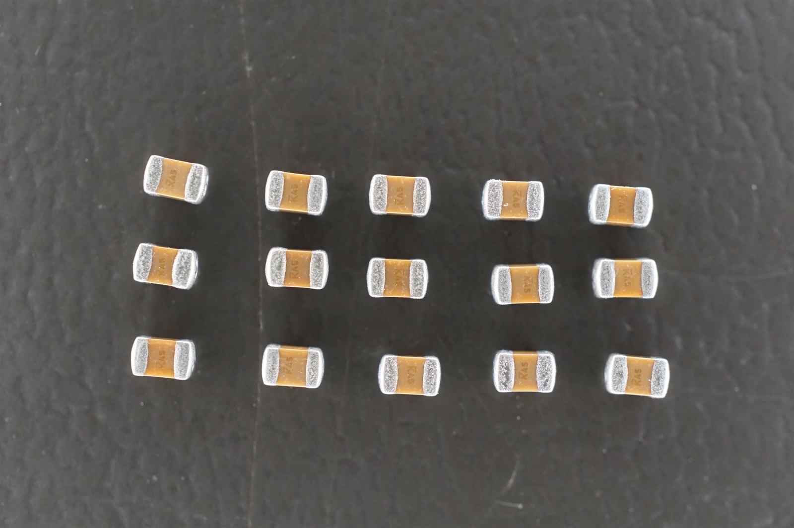 Lot of 15 C0805Z104M500NT Novacap Capacitor 0.1 uF .1 µF 50V 20% 0805 ...