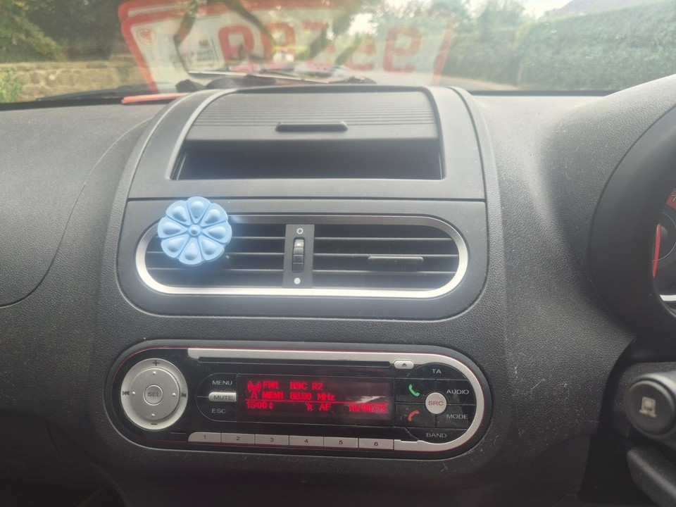 2015 MG3 Form Plus Sport VTI-TECH 3 Door Yellow 70,000 Miles DIRECT ...