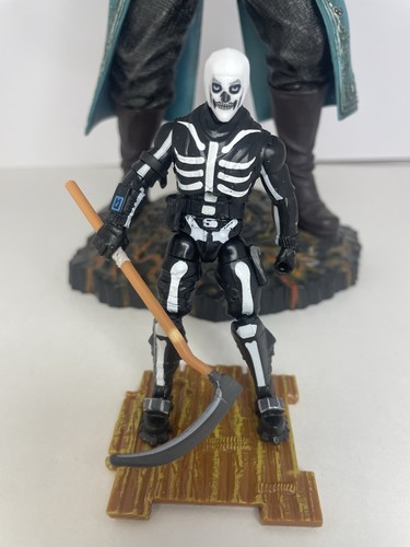 Fortnite Solo Mode Skull Trooper Black 4" Action Core Figure Pack Toy ...
