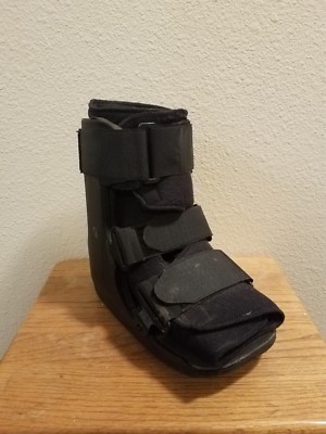 Ossur Equalizer Low Top Walker Boot Small | eBay