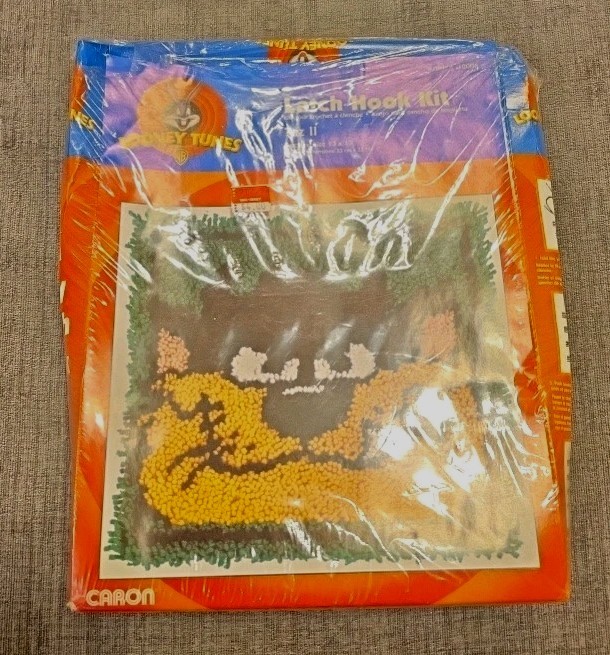 WB Looney Tunes Taz II Tazmanian Devil Latch Hook # LT0006 ~ 13" x 13 ...