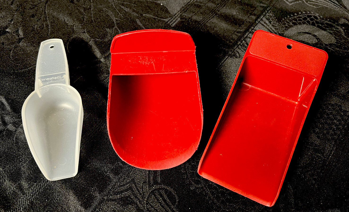 Tupperware Lot of 3 Scoops 2 Red, 1 Clear - 878-2, 292-112, 1452-2 | eBay